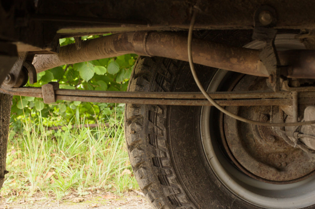 Federn und Stoßdämpfer - Teil 1 - Blattfeder - MATSCH&PISTE Ratgeber