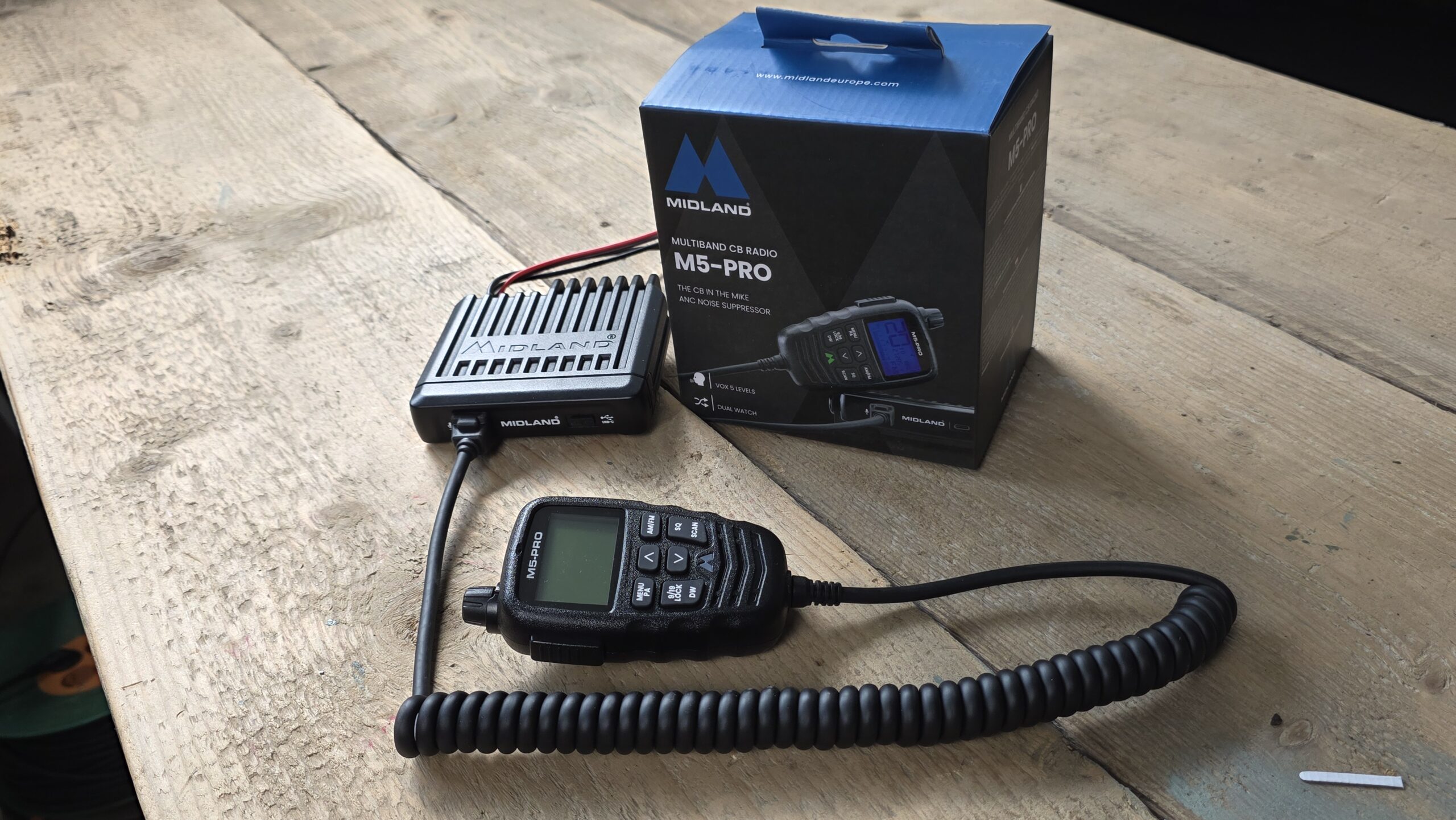 Das Midland M5 pro CB-Fukgerät vorgestellt - MATSCH&PISTE Ausrüstung